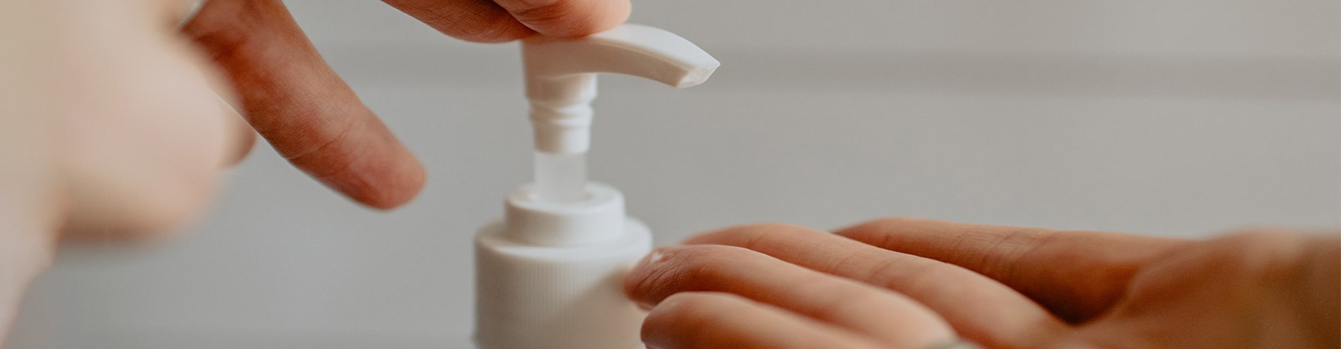 Hand sanitizer - Be careful with your skin when applying hand sanitizer